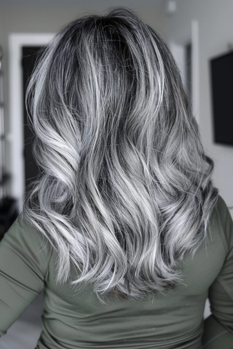 Stunning Salt and Pepper Hair Inspo for Women of All Ages - Flo's Blog
