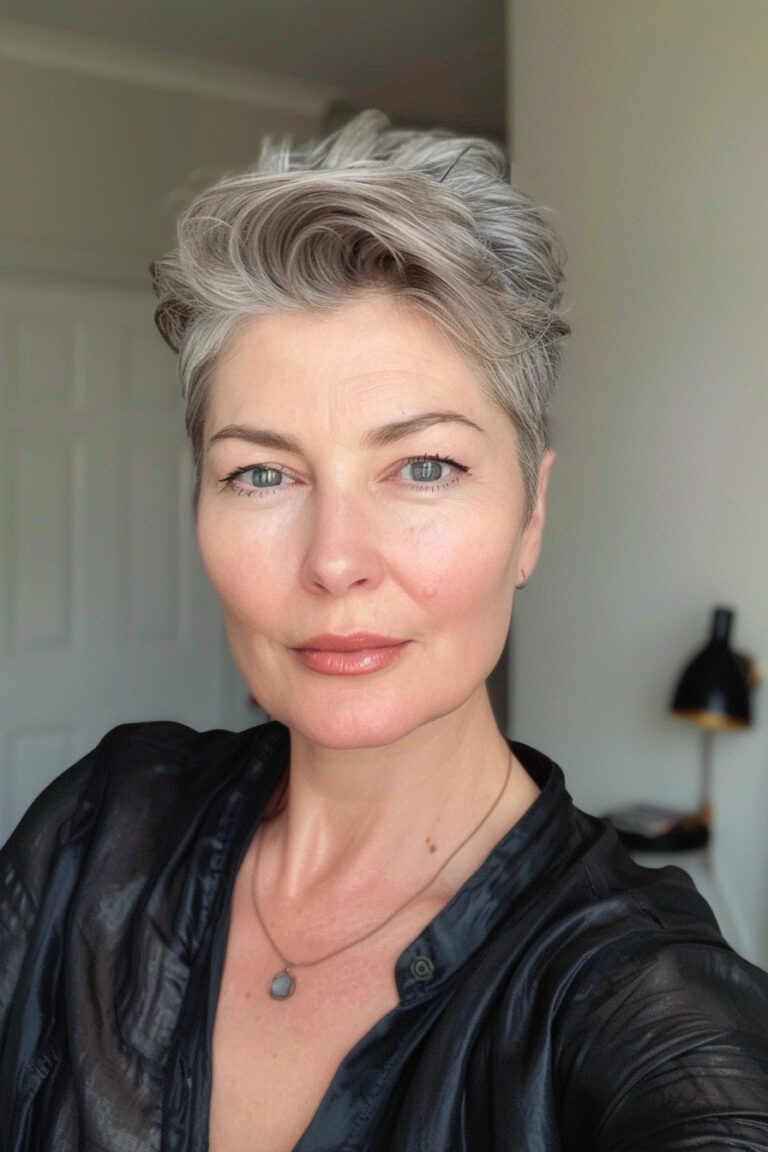 40+ Messy Short Hair Ideas for Fabulous Women Over 50 - Flo's Blog