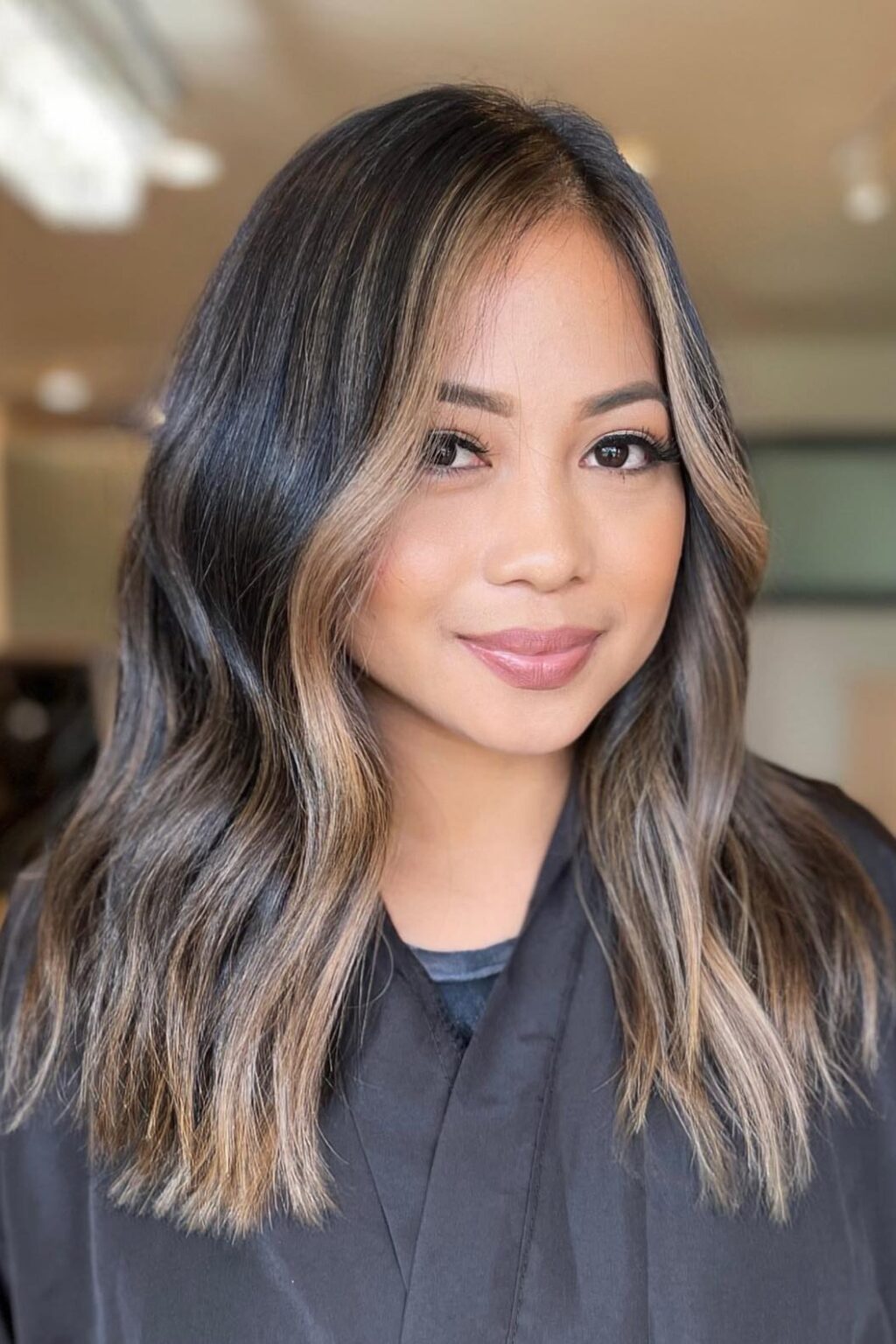 20+ Stunning Ideas for Black Hair With Blonde Highlights - Flo's Blog