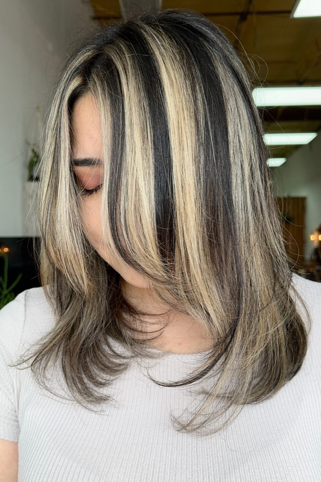 20+ Stunning Ideas For Black Hair With Blonde Highlights - LaylaShine
