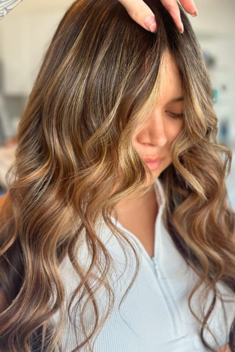 25 Absolutely Stunning Golden Brown Hair Color Ideas - LaylaShine