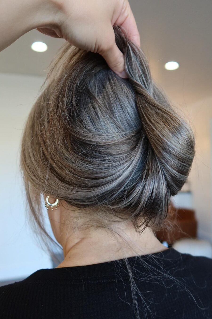 25+ Beautiful Brunette Grey Blending Ideas For Women Of All Ages ...