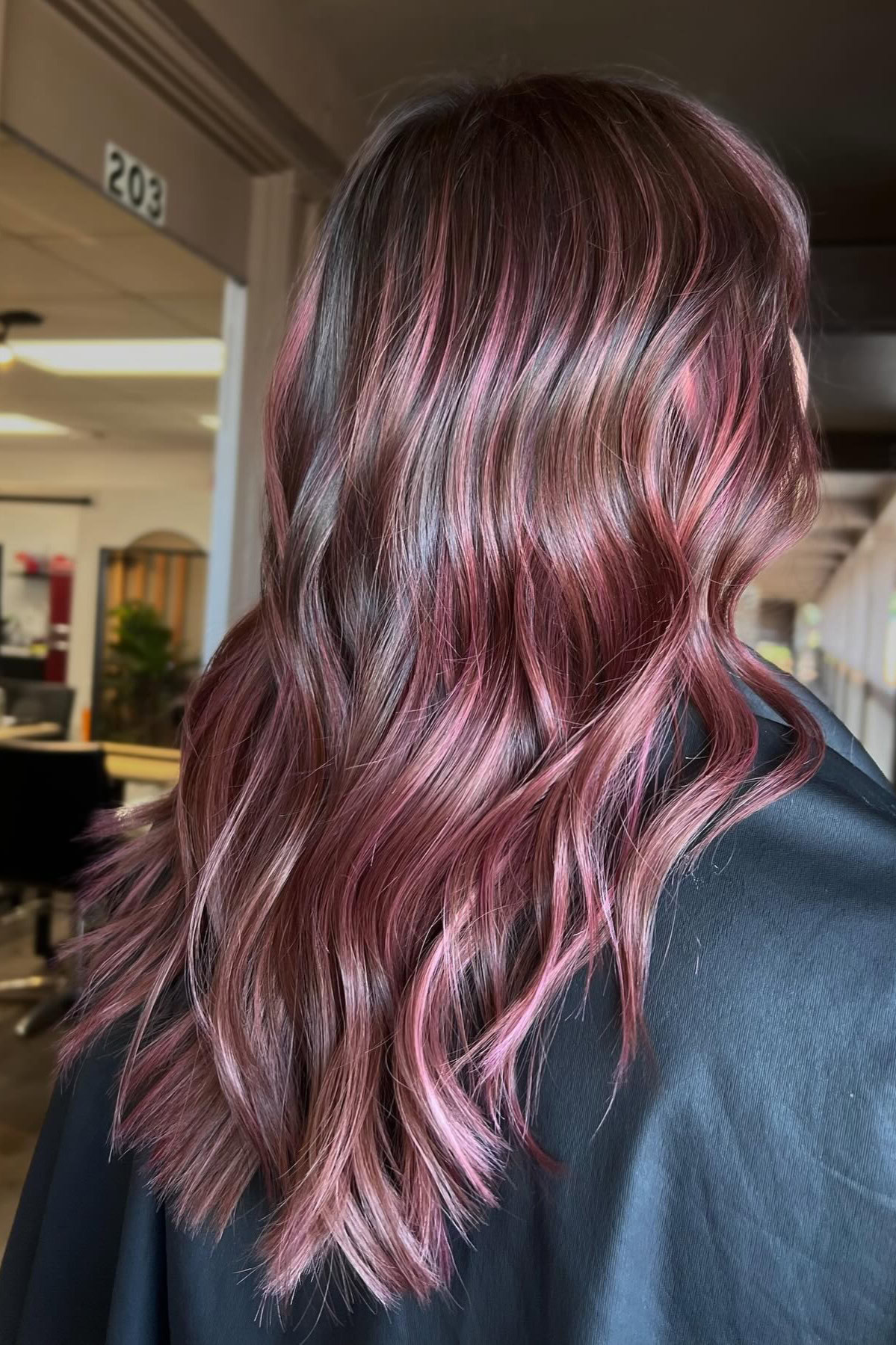 25+ Gorgeous Pink Highlights Ideas For Blonde, Brown, And Black Hair ...