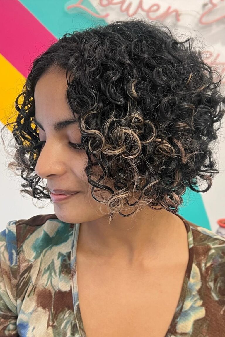 25+ Chin-Length Bob Haircut Ideas That Are Absolutely Gorgeous - LaylaShine